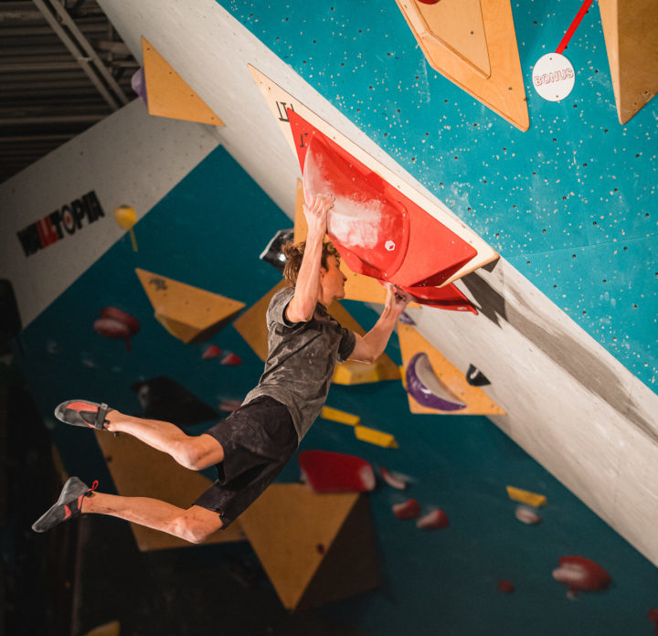 An entrepreneur climbs the west side of the city with Beta Bloc